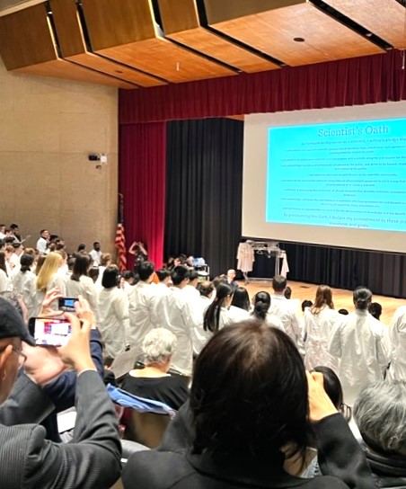 2023-11 Anya’s ‘Graduate Coating Ceremony’ at the School of Medicine ...